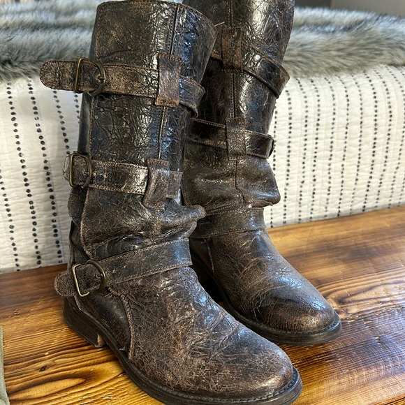 Steve Madden | Shoes | Steve Madden Motto Boots Distressed Brown | Poshmark